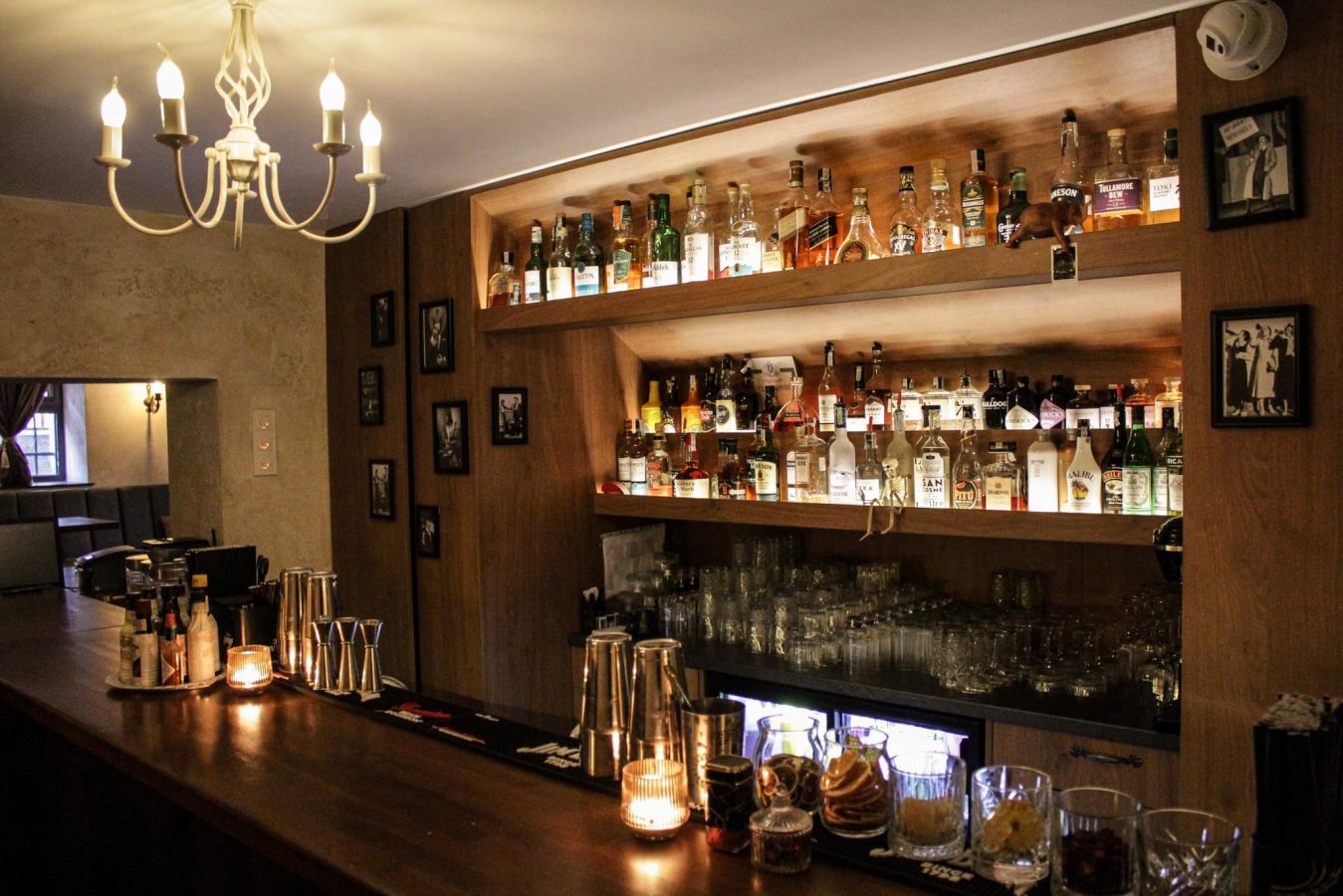 City Walk: Night out in Sofia - седем перфектни бар и парти локации ...