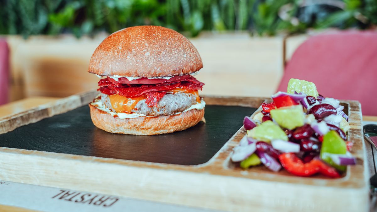 12 интернационални ресторанта в София, които да те отведат на ...